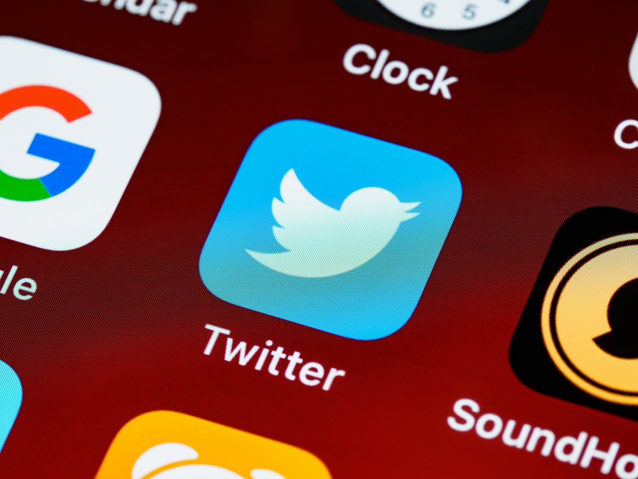 X (Twitter) se cae: usuarios reportan problemas en la app, la web y las ...
