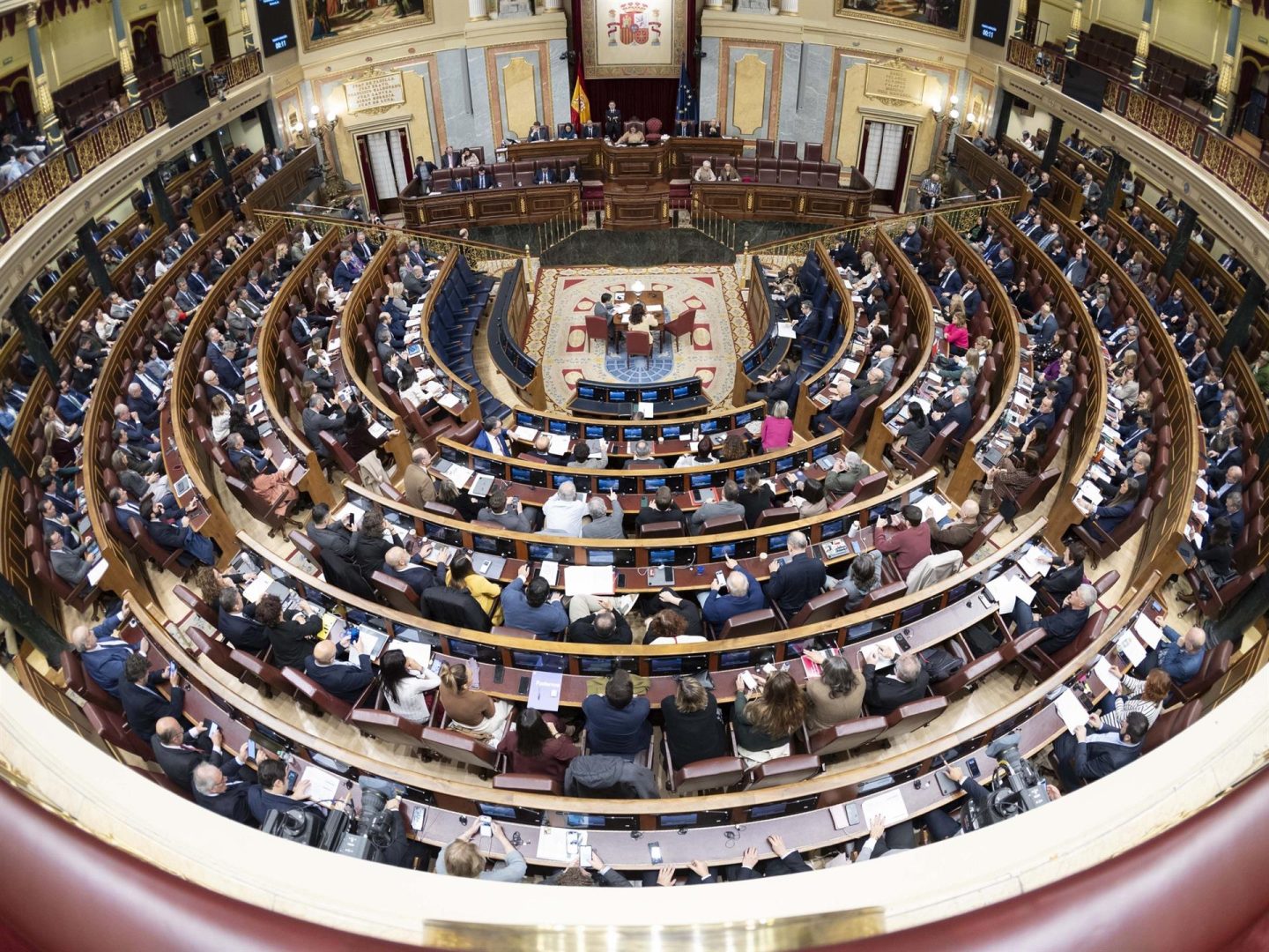 PP, Vox y Podemos presentan sus propuestas para resolver la crisis de ...