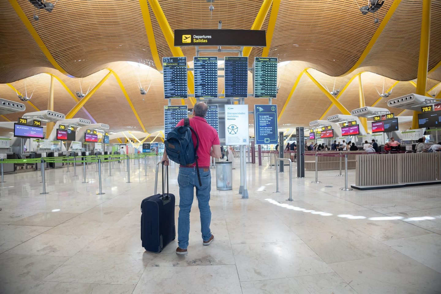 Los españoles aumentaron un 9,7% su gasto en 46,4 millones de viajes en ...