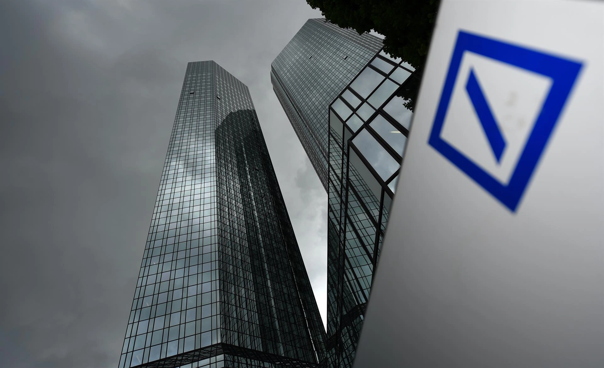 Deutsche Bank aumenta su beneficio un 7,7% en primer trimestre ...