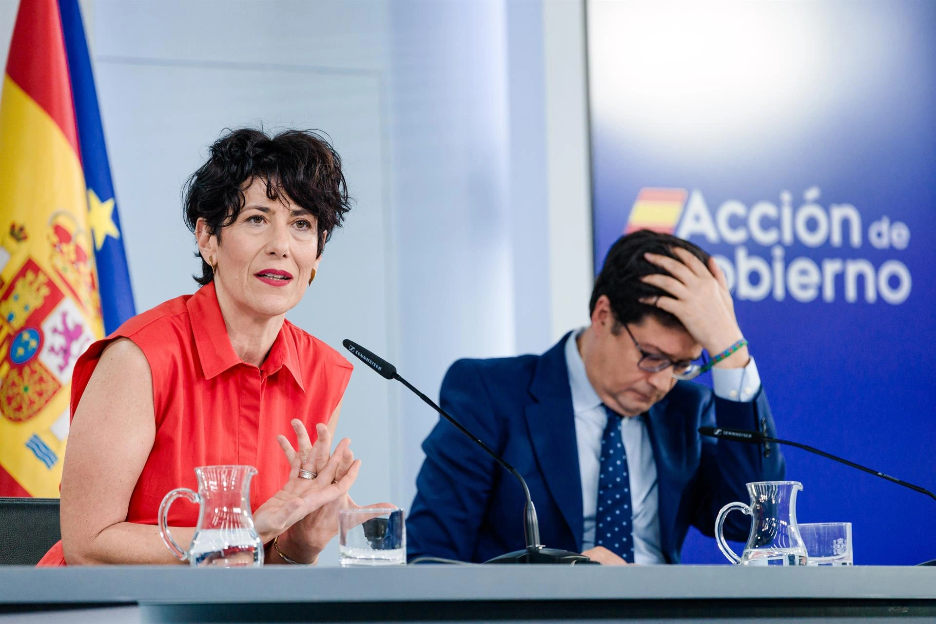 El Gobierno reafirma su confianza en la inocencia de Zapatero y alude a ...