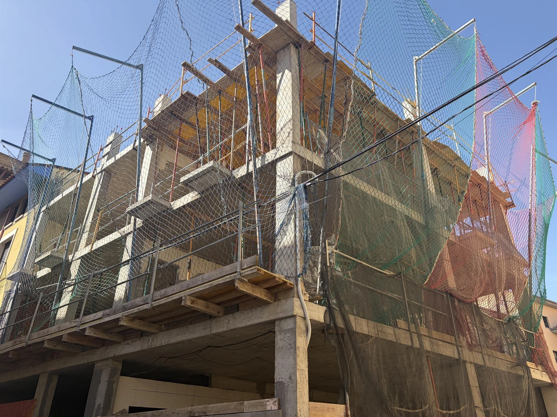 España suma 18.418 millones en licitaciones de obras con fondos ...